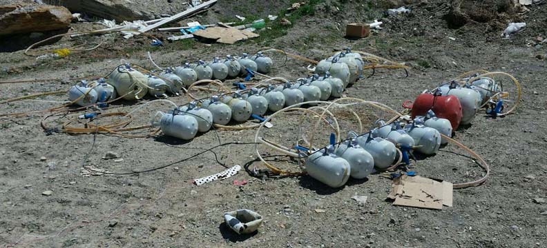 Bomb Squad blows up discarded propane tanks - Buckrail - Jackson Hole, news
