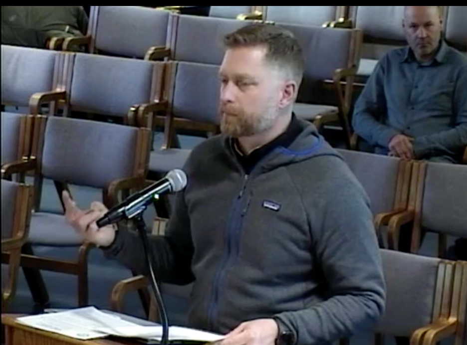 Plastic bag ban heads to second reading December 3