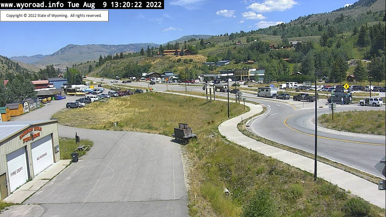 UPDATE: Traffic flowing again near Hoback Junction