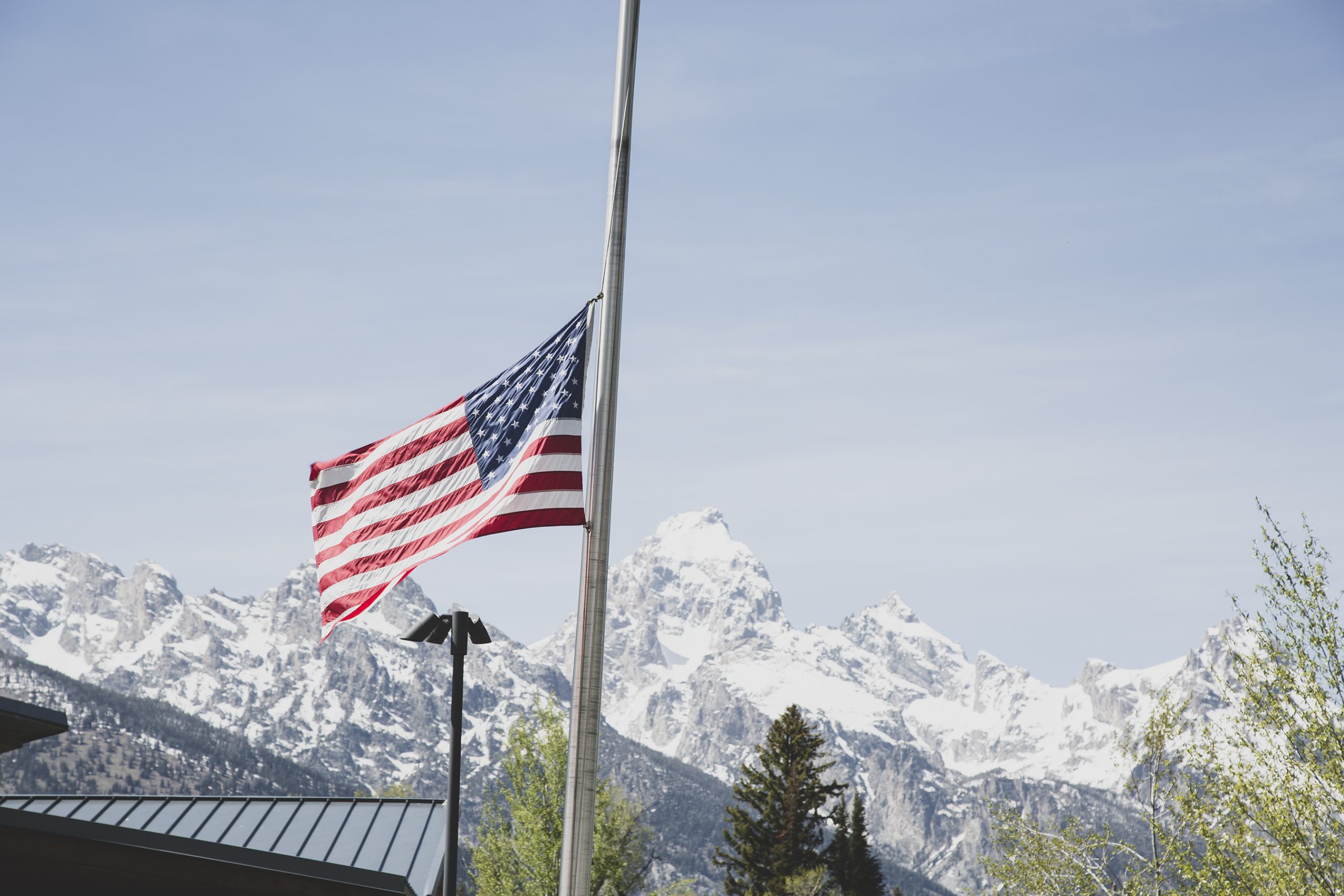 Gov. Gordon orders flags at half staff tomorrow