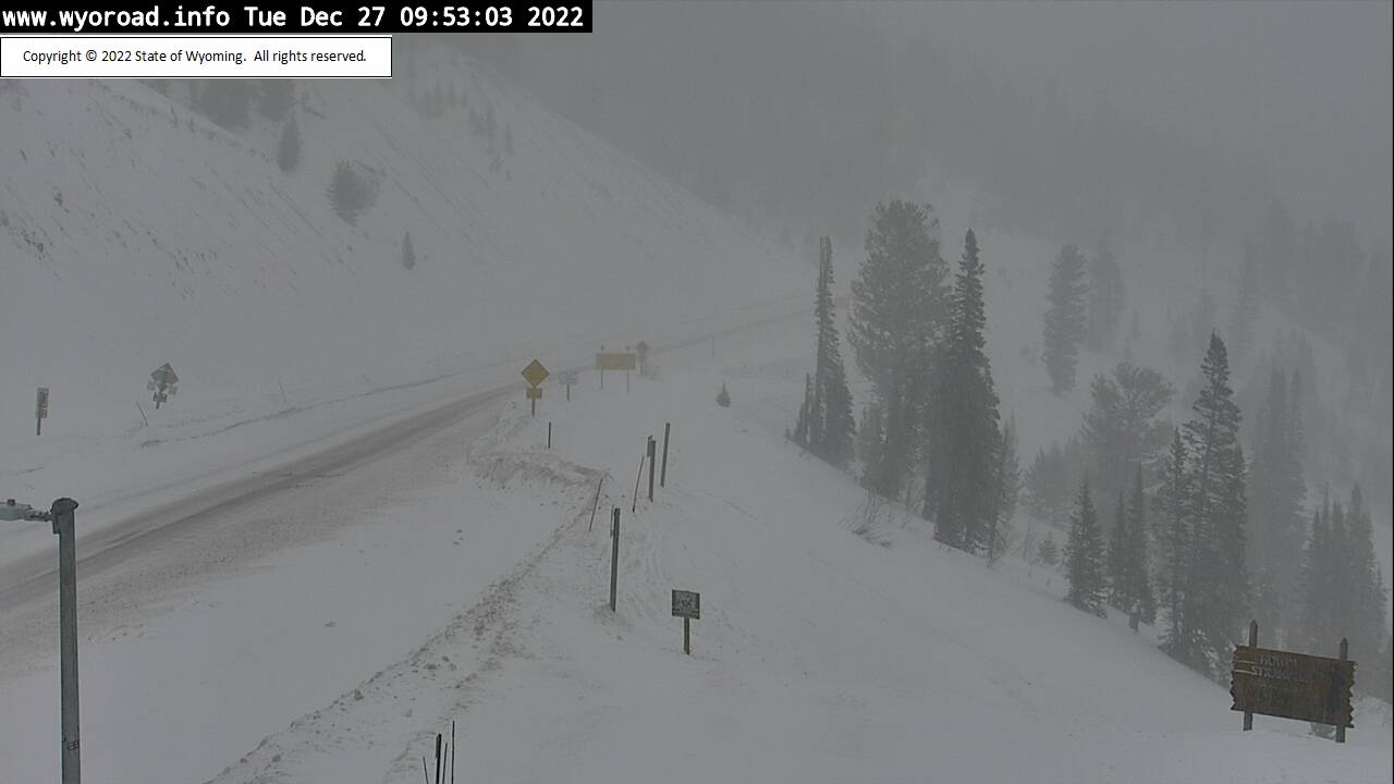 Teton Pass: Slick with snow, chain law level 1