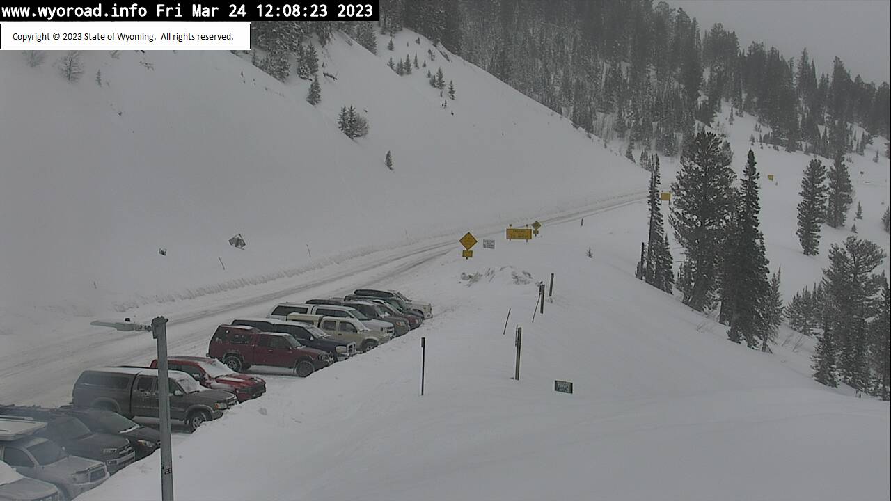 CANCELED: Snow slide blocks travel lane on Teton Pass
