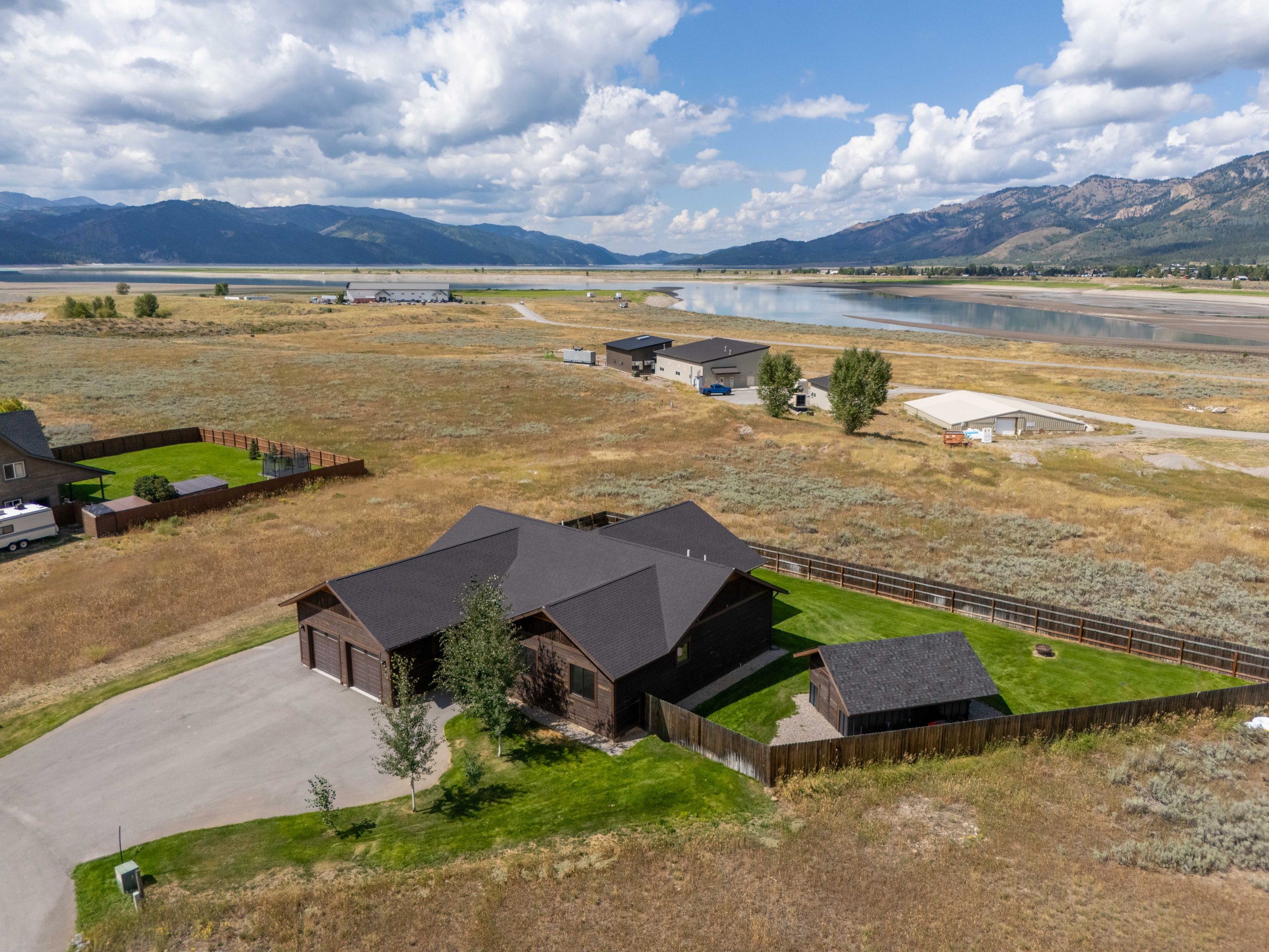 A closer look at 626 Snake River Drive, Alpine
